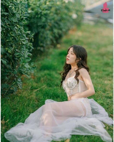 Nude Ngh Thu T Lightroom S Trong Tr O M Ng M Nudevn