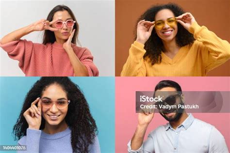 색상 배경 위에 선글라스를 착용 한 네 명의 다양한 사람들의 콜라주 공동체에 대한 스톡 사진 및 기타 이미지 공동체