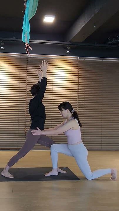 요가 핸즈온 비라바드라 아사나1 전사자세 전사1골반정렬 위주 Youtube