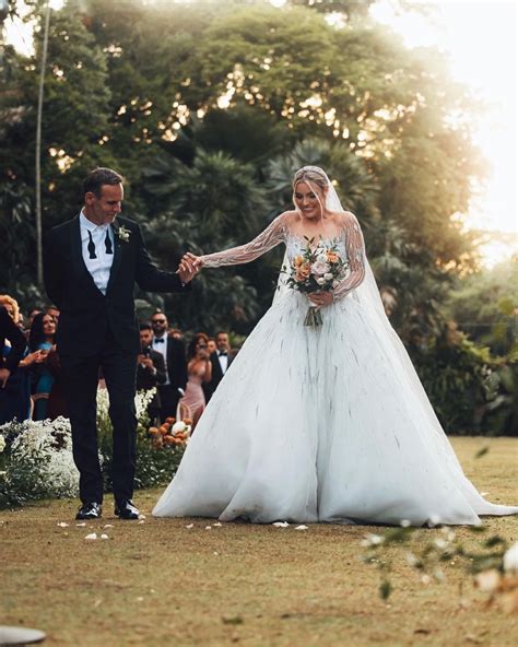 Singer Lele Pons Supports Her Gay Dad