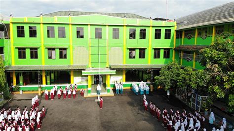 Sdit Al Izzah Yayasan Al Izzah Serang