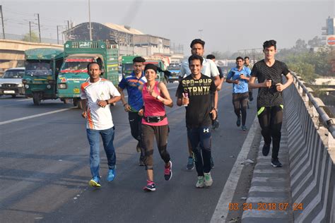ultra runner sufiya khan to run for peace from kashmir to kanyakumari