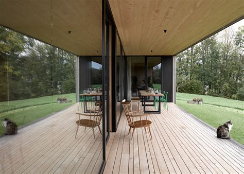 Bernardo Bader Uses Local Wood To Build A Barn Like House In Austria