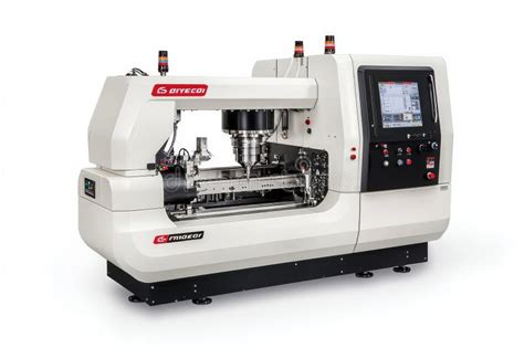 Advanced Cnc Milling Machine Designed For Precision Engineering And