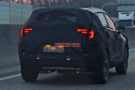 기아 스포티지 페이스리프트 최초로 포착 세련된 외관에 관심 집중 기아 스포티지 페이스리프트 최초로 포착 세련된 외관에 관심 집중