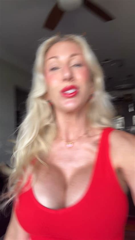 Lorelei Finds It Is Officially Walk Around Completely Nude With
