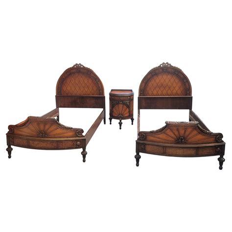 Early 1900s William And Mary Parcel Gilt Burl Walnut And Kingwood Twin Bedroom Set At 1stdibs