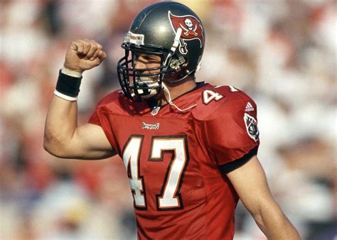 A Look At The Tampa Bay Buccaneers Logo History Sportslogos Net News