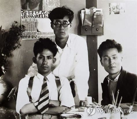 사진 속 시인 이상 연합뉴스