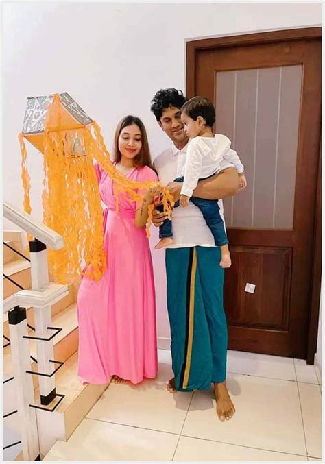 රොෂාන් පිලපිටිය වෙසක් උත්සවය සැමරූ හැටි Saaravita Lk