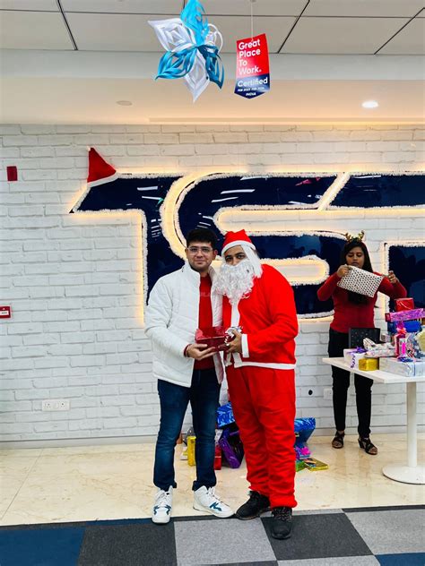 Gitish Arora On Linkedin Officecelebration Christmascheer Rpauipath Lifeattsp