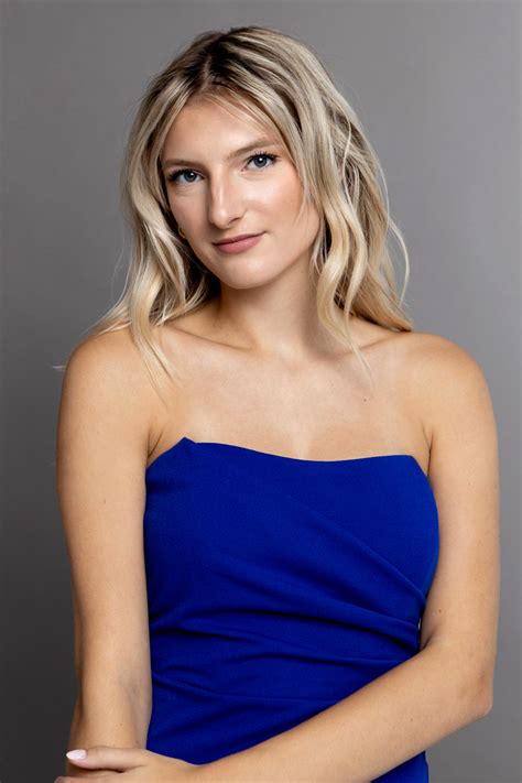 Sophia S New View Modeling