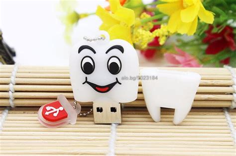 Флашка Usb 32 гб Зъб флаш памет подарък за зъболекар Други периферни устройства Ямбол