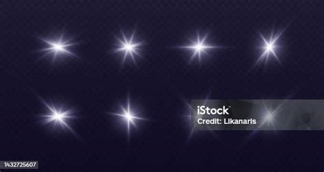 화이트 렌즈 플레어 광선으로 빛나는 별 반짝이는 플래시 스파크 검은 색에 고립 된 밝은 우주 폭발 벡터 일러스트레이션 카메라 플래시에 대한 스톡 벡터 아트 및 기타 이미지