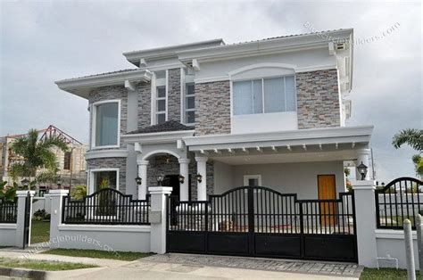 บ้านสไตล์คลาสสิค ดึงดูดสายตาดีไซน์ภายนอก