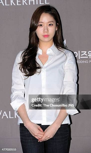 Ko Won Hee Photos And Premium High Res Pictures Getty Images