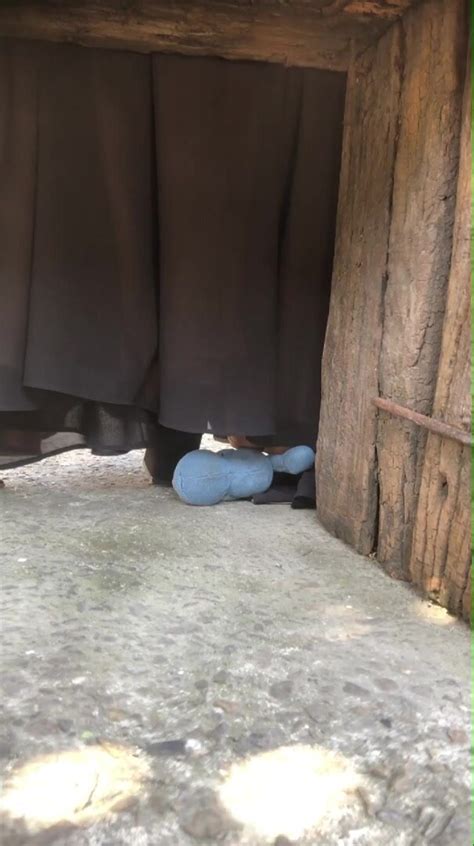 Hand Trample Doll Thisvid Com