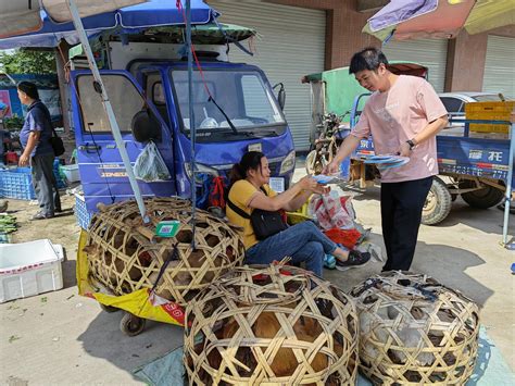 县水务局到福永市场开展诚信宣传活动