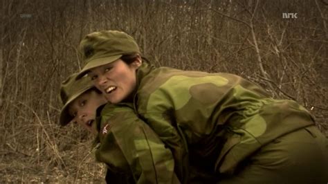 Naked Stine Buer In Melonas