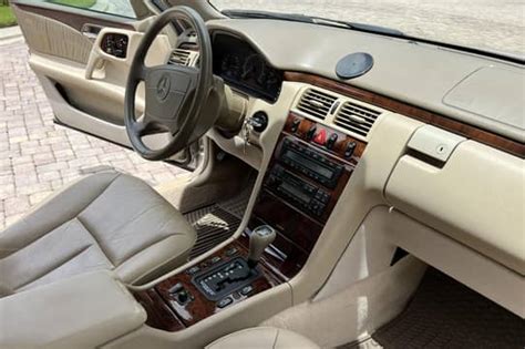 1998 Mercedes Benz E320 Sedan For Sale Cars And Bids