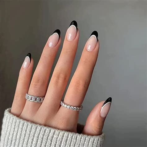 200 Nail Designs White And Black được Yêu Thích Nhất
