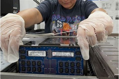 Ibm Annonce Un Mainframe à Mémoire Flash Et Puce 6 Coeurs Le Monde Informatique