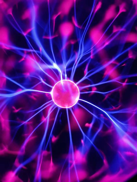 보라색과 파란색 물체의 클로즈업 사진 Unsplash의 무료 우주 이미지