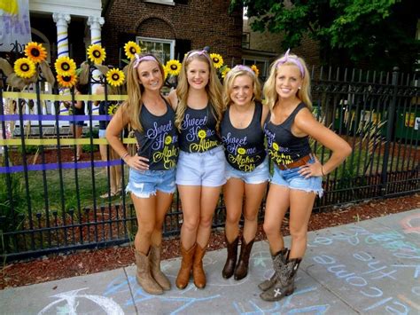 Alpha Phi At University Of Wisconsin Alphaphi Aphi Bidday Sorority