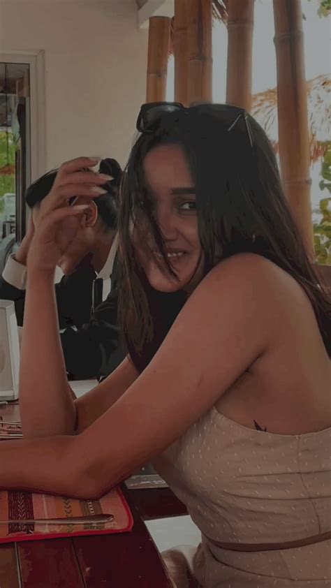 anikha surendran r malluhorny