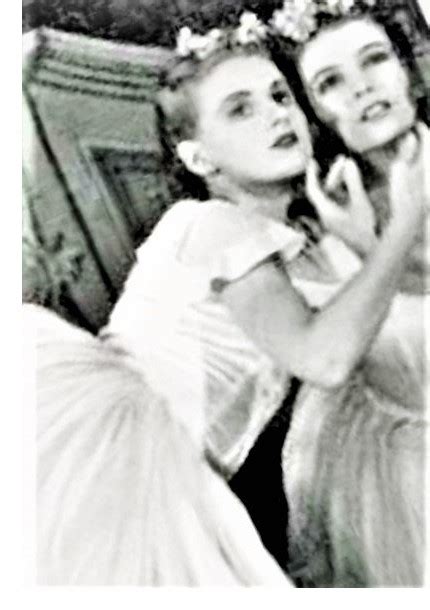 Франц Эллен и P Нуреев 2023 Dance Critic Runtu Рюнтю Юри Проза ру