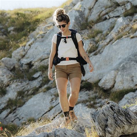 [몬츄라] 24s 사르자나 숏 우먼 등산 아웃도어 여성 활동성 좋은 방수 반바지