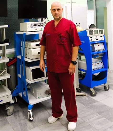 Камък канара извадиха пловдивски хирурзи от жлъчката на жена спасиха