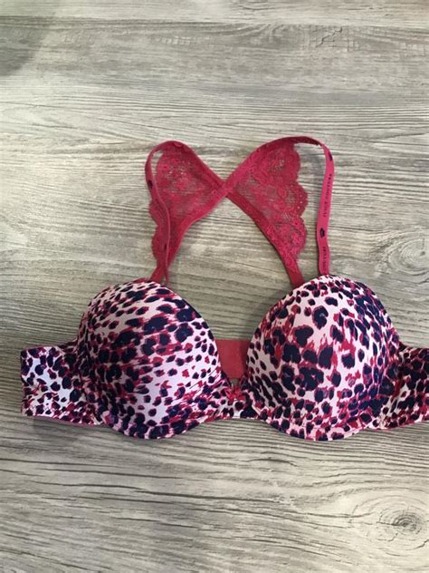 Лифчик — ціна 150 грн у каталозі Бюстгальтери Купити жіночі речі за доступною ціною на Шафі