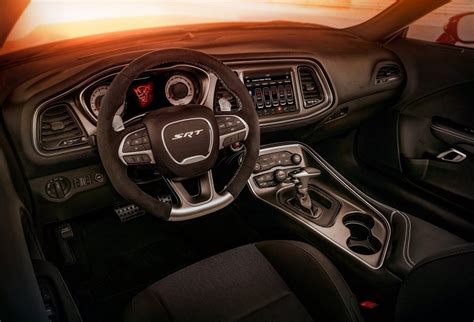 Dodge Demon Dimensioni Interni Motori Prezzi E Concorrenti
