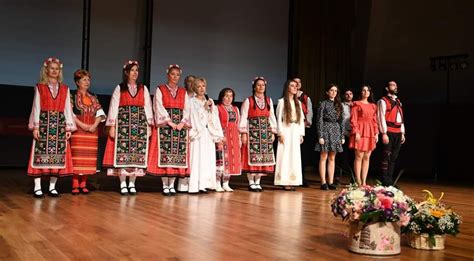 УНСС С представяне на книгата албум „Духът прави силата“ официално се закри Iv издание на