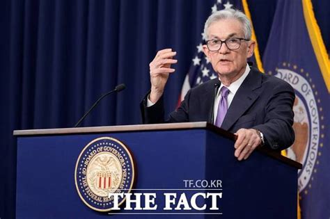 파월 금리인하 신중론에 비트코인 8만8000달러선 붕괴 경제 기사 더팩트