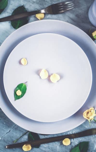 Premium Photo Classy Table Setting Decor Idea