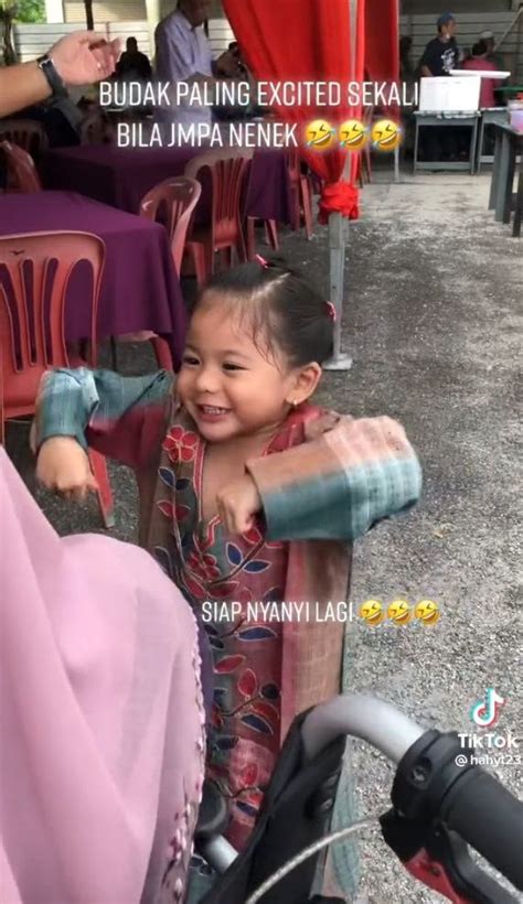Budak Jumpa Nenek Terus Nyanyi Lagu Nenek Si Bongkok Tiga Ini Buat