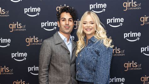 Elvira Pitzners Brudekjole Er Designet Af En Kendt Designer