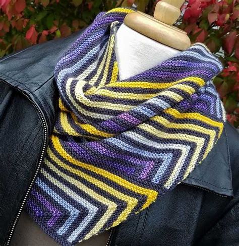 Cozy And Stylish Knitting Pattern For A Wrap Scarf