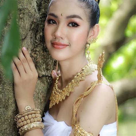 ប្រុងប្រយ័ត្ន គណនីយមួយប្រើរូបថតកញ្ញាឯកទេសចរណ៍ ចន សុទីម៉ាដើរបោកប្រាស់គេ នគរដ្រេហ្គន