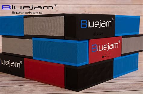 Smart Wireless Bluetooth Speaker With Siri Function