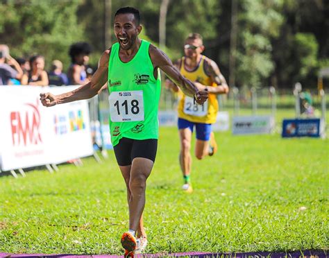 De Mecânico à Convocação Para A Seleção Brasileira Conheça A História