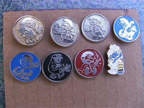Smurfs Pin Colletcion Lot Of 8 Different Pin Badge Gem