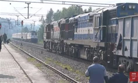 Видео Воз во Индија поминал 70 километри без машиновозач Сите вести на едно место