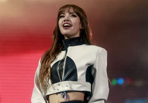 Blackpink Lisa Sets The Record Straight On Her ‘lip Syncing Row With