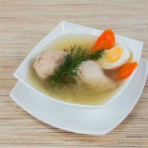 Бульон куриный с вермишелью
