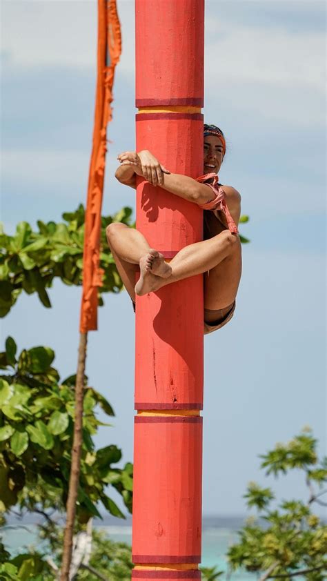 Dee Valladaress Feet