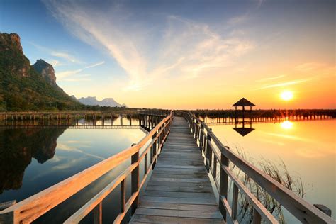 무료 이미지 일몰 노랑 하늘 자연 경관 해돋이 반사 아침 저수지 구름 산책로 교각 수평선 다리 저녁 강 보도 황혼 경치 호수 햇빛