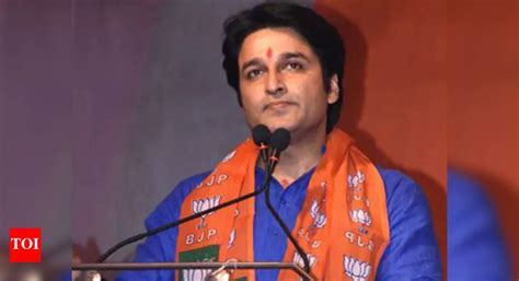 Odia Filmstar Former Bjd Mla Akash Das Nayak Joins Bjp Bhubaneswar News Times Of India